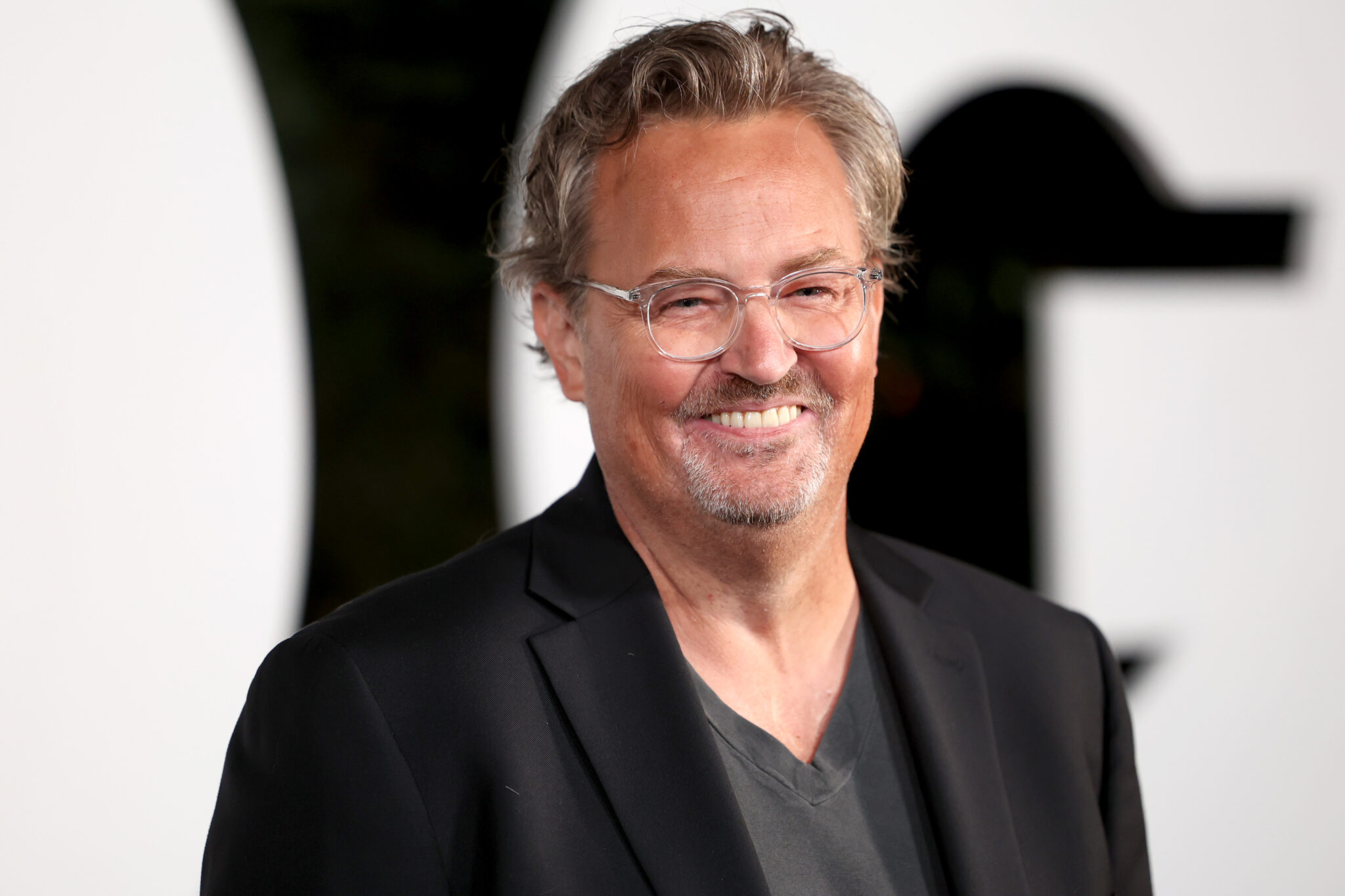 Matthew Perry's 'Friends' keepsakes and artwork go up for auction for ...