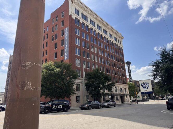 Downtown Tulsa's Beacon Building begins new chapter as residential ...